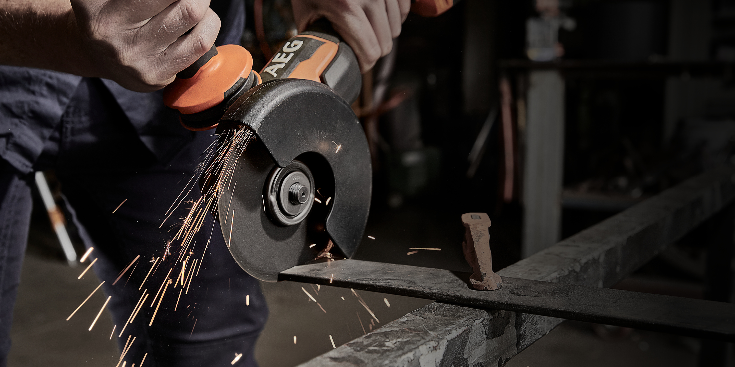 18V FUSION 125mm Angle Grinder Skin | AEG Powertools NZ