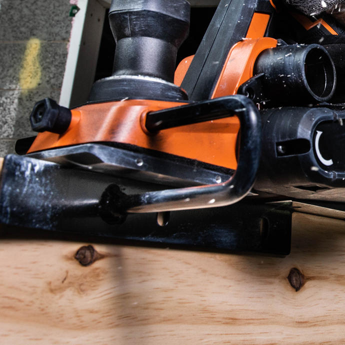 18V Brushless 82mm Planer Skin | AEG Powertools NZ